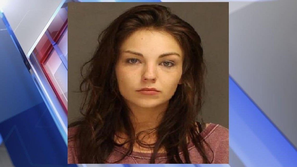 Leola woman charged with fleeing police after running red light | fox43.com