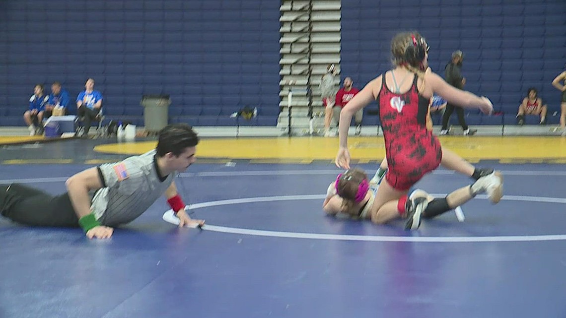 Girls wrestling officially sanctioned in Pennsylvania | fox43.com
