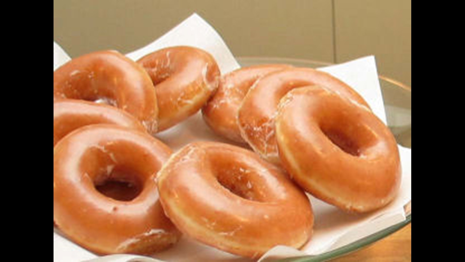 Faschnaut Day with Maple Donuts | fox43.com