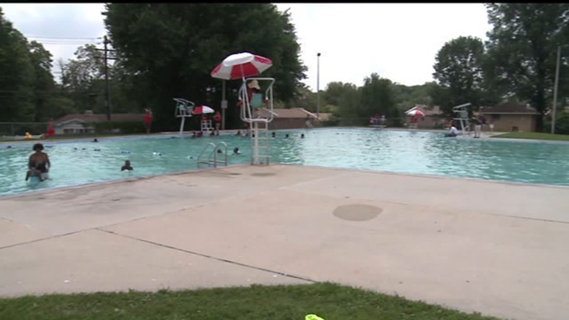 Two Harrisburg pools reopen | fox43.com