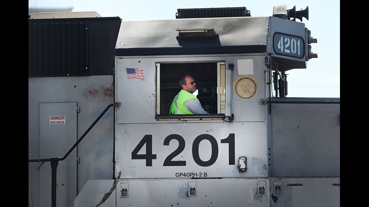 NJ train engineer in crash had undiagnosed sleep apnea | fox43.com