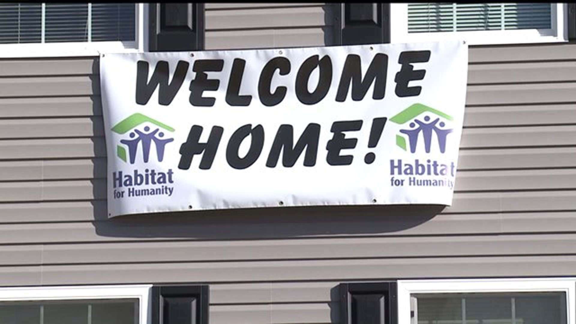 York Habitat for Humanity holds home dedication ceremony | fox43.com