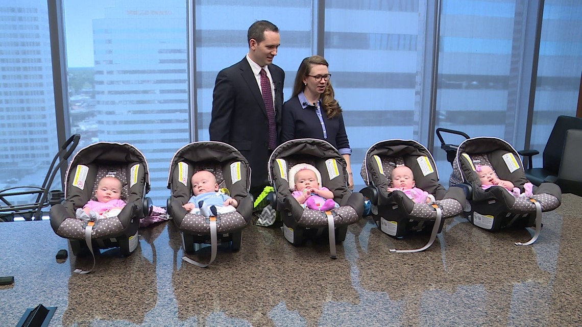 Four girls, one boy: Quintuplets make their debut | fox43.com