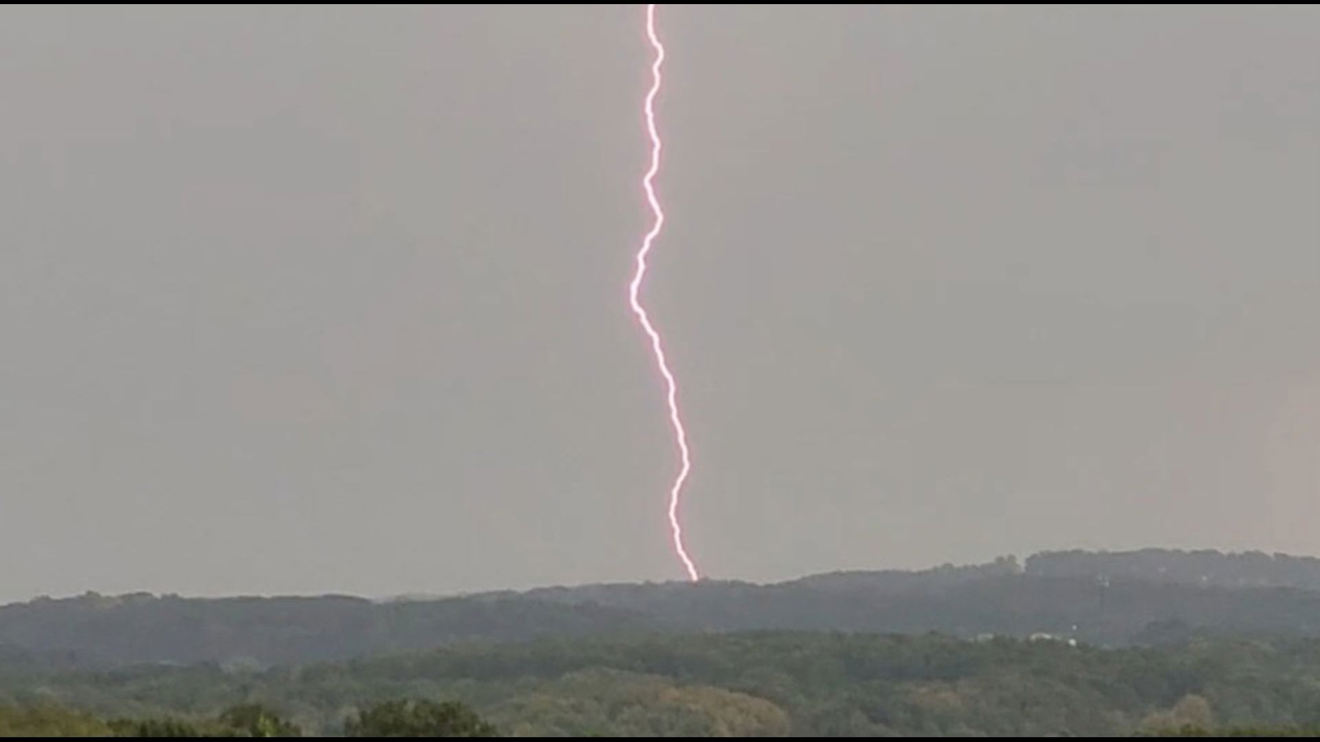 September storms bring plenty of 'striking' lightning photos | fox43.com