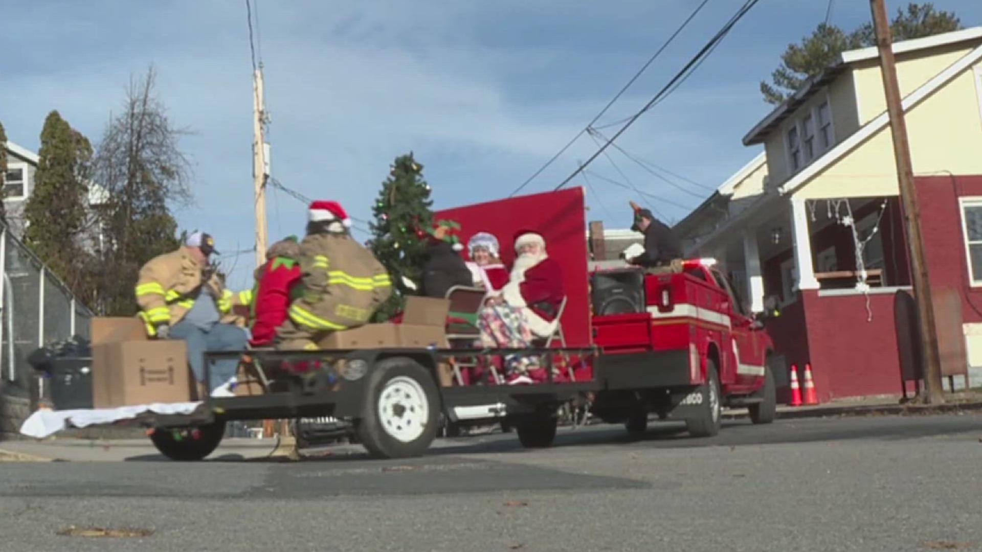 Steelton holds annual Santa Claus Fire Truck Run | fox43.com