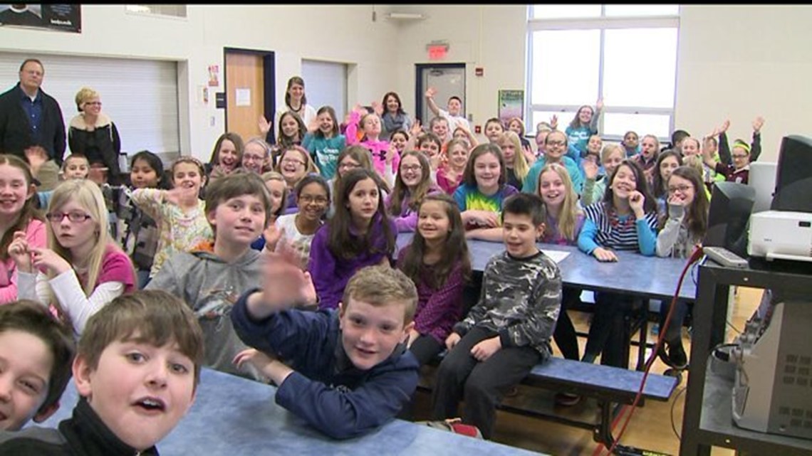 Upper Allen Elementary School visit from Bill Toth | fox43.com