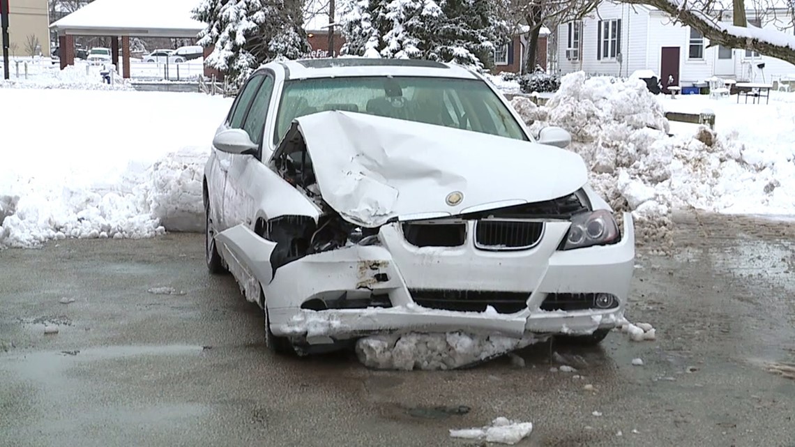 Towing companies rescue drivers stuck in the snow | fox43.com