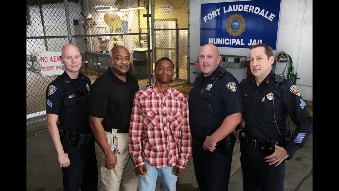 Watch handcuffed teen help save officer who arrested him | fox43.com