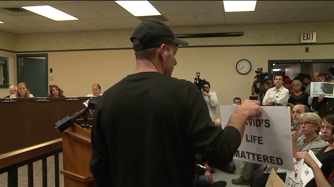 Neigbors pack Hummelstown meeting; Say they’ll be ‘fearful’ if Officer ...