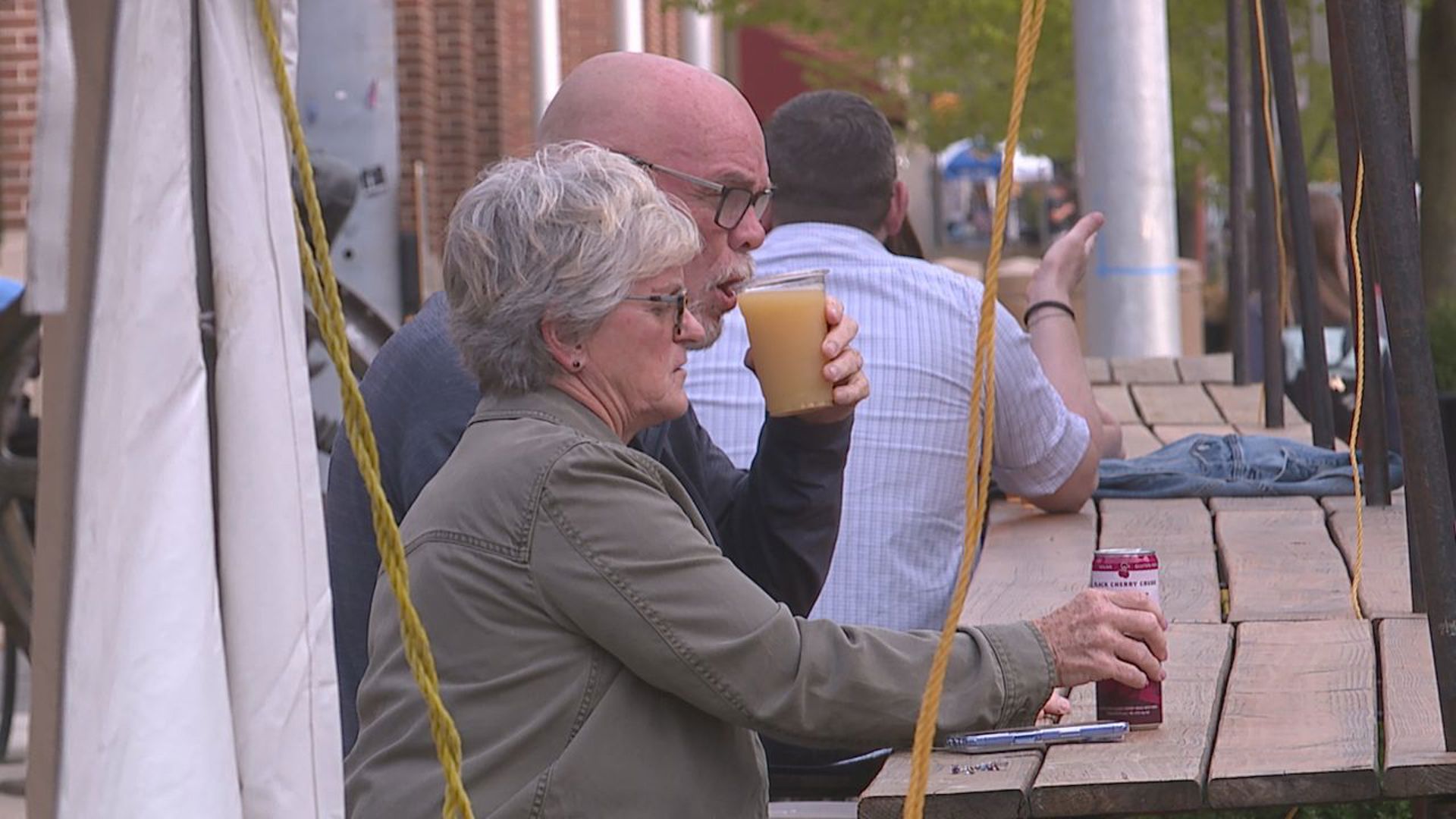 York ends popular downtown street closures, disappointing restaurant ...