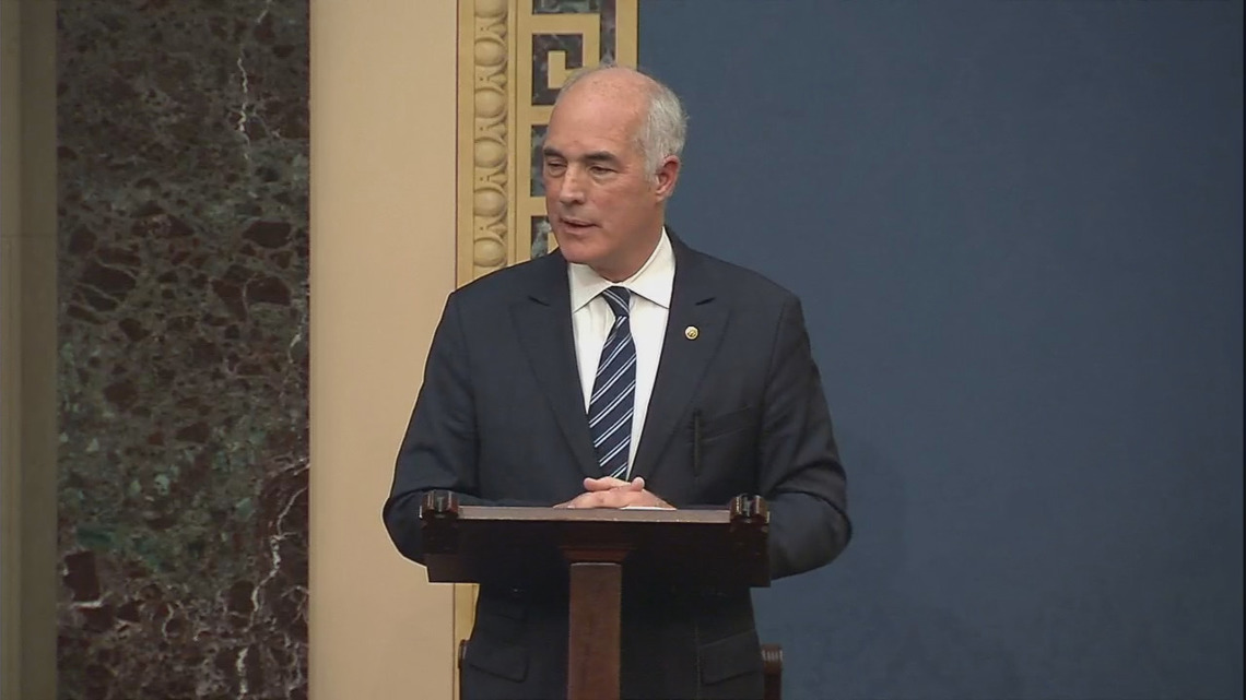 Senator Bob Casey delivers farewell address as his 18-year career in ...