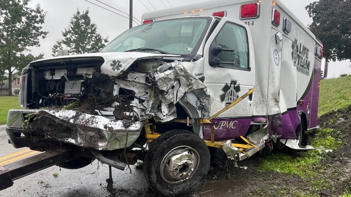 3 injured in crash involving ambulance in Reading Township | fox43.com