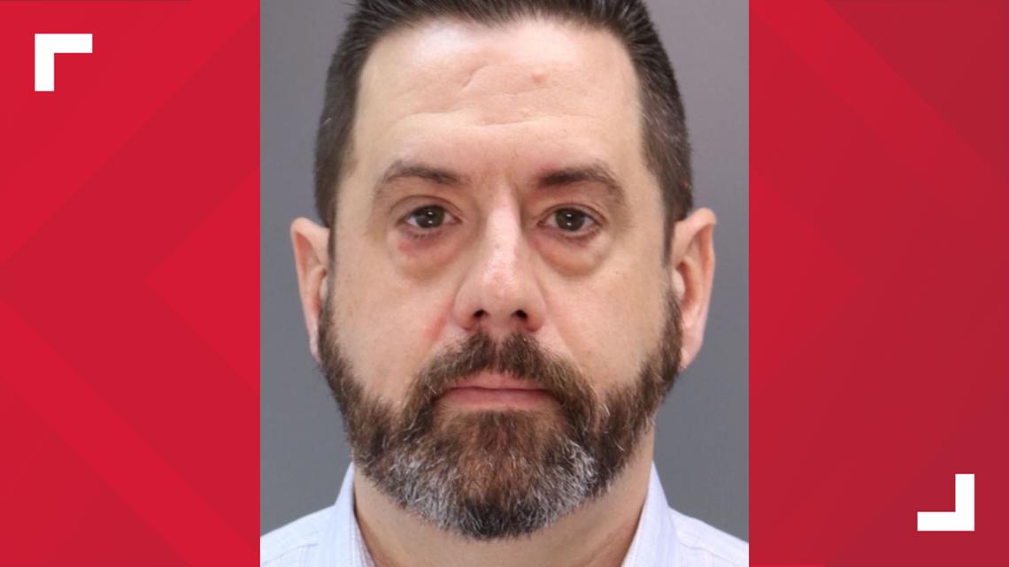 Lancaster County man arrested on child porn charges | fox43.com