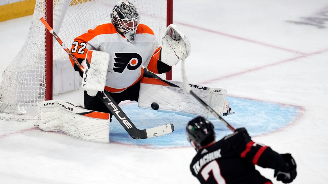Alex DeBrincat scores in OT, Senators edge Flyers 5-4 | fox43.com