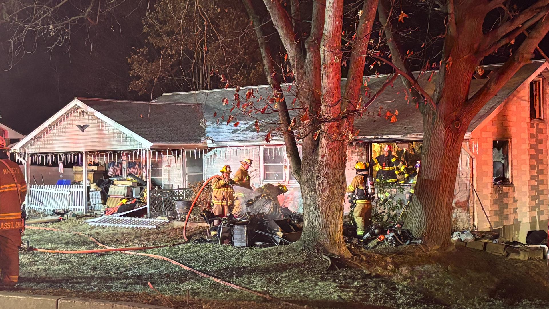 Emergency crews extinguish Lancaster County house fire, one injured ...