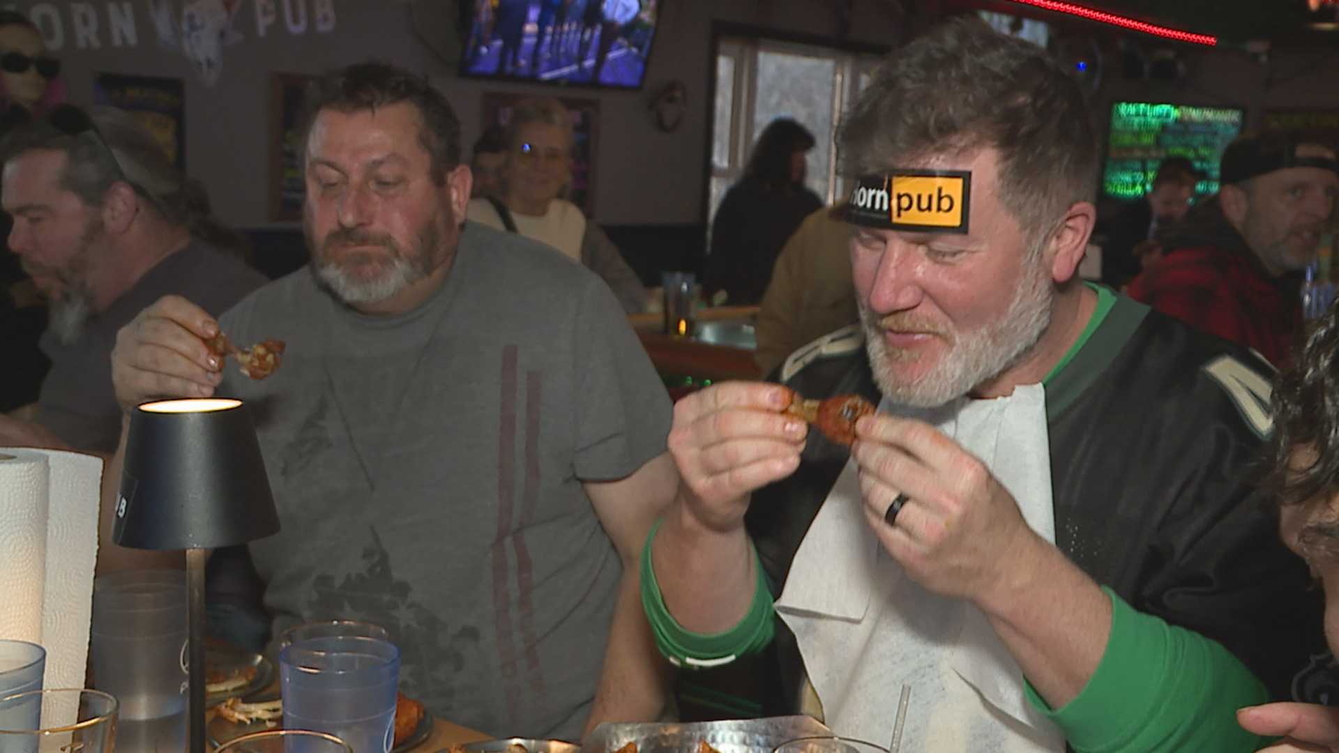 Annual chicken wing contest hosted alongside Super Bowl | fox43.com