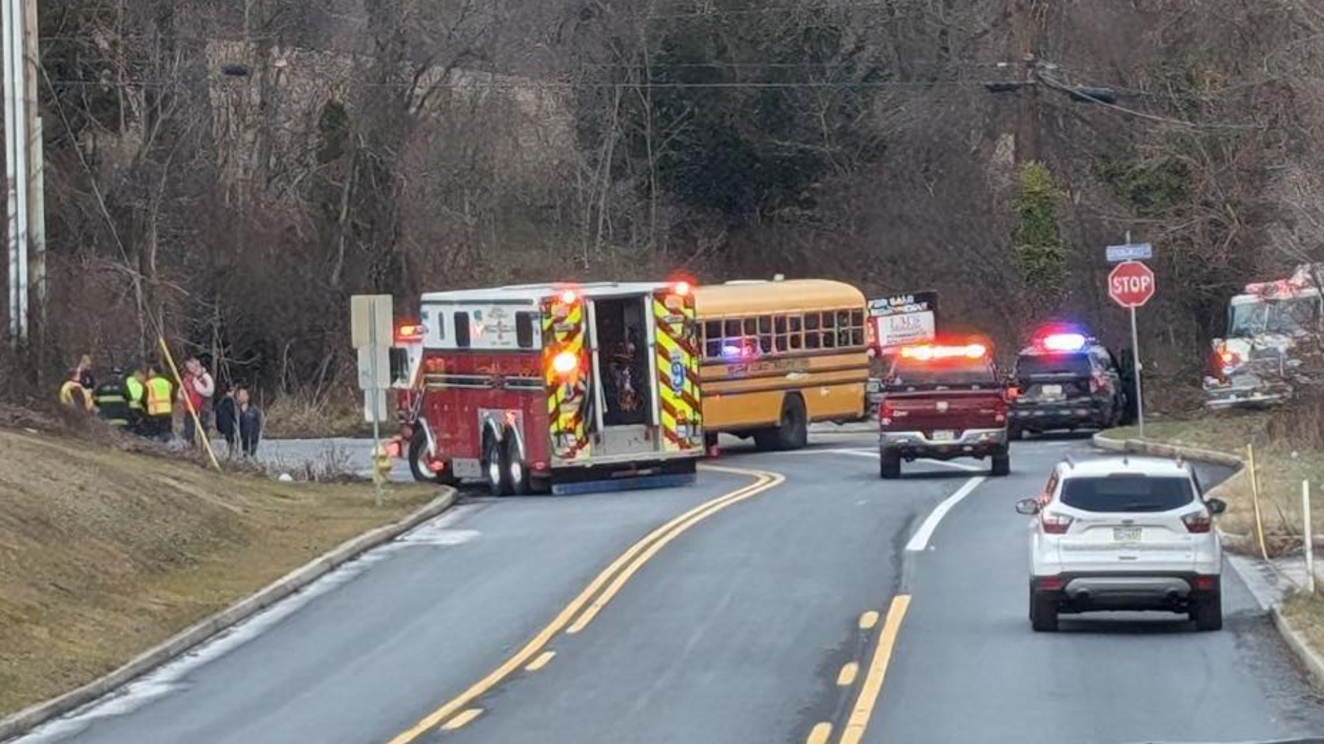 Two-vehicle crash involving school bus reported in York County | fox43.com