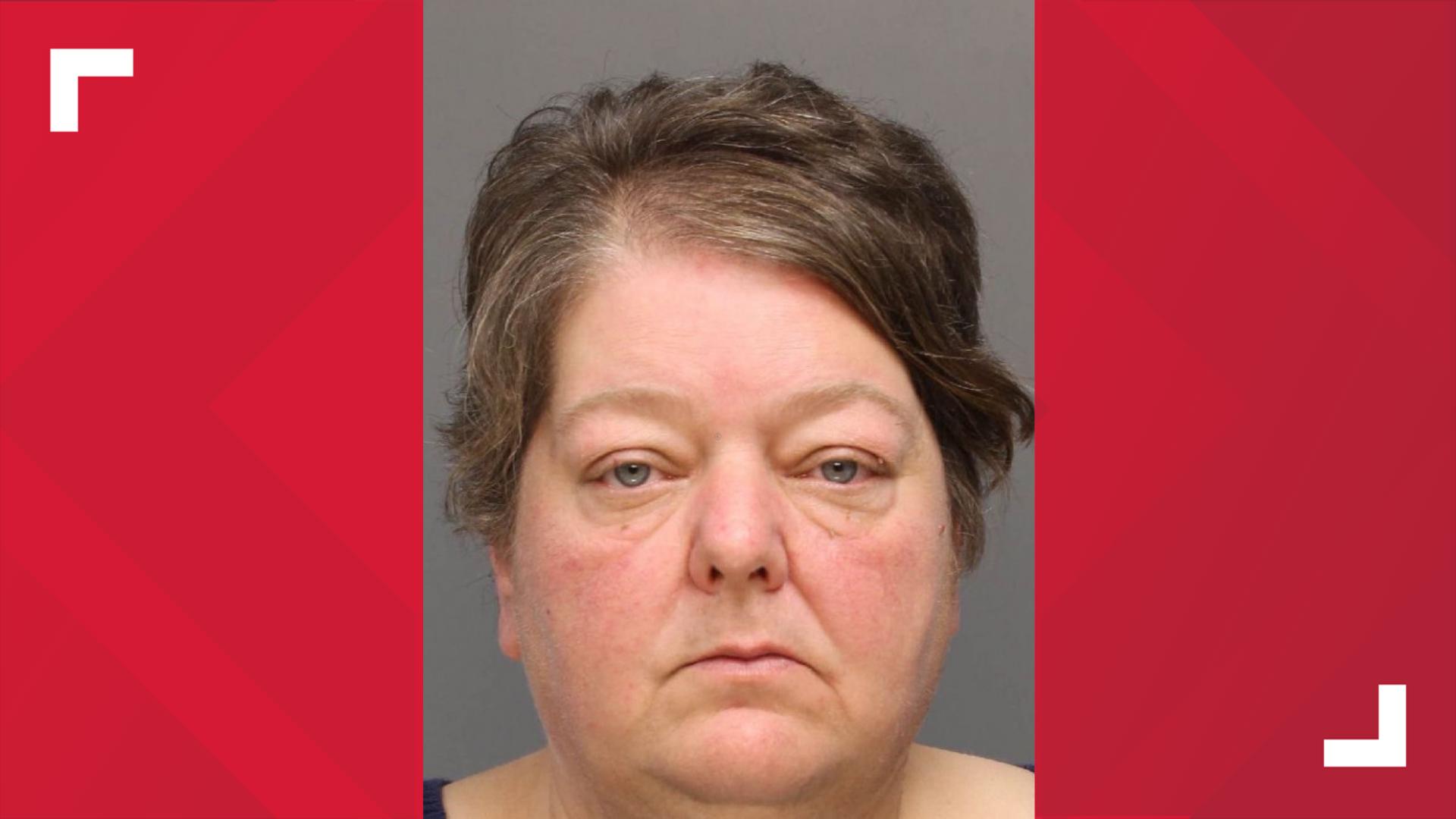 Woman arrested after allegedly stealing $23K from a customer for ...