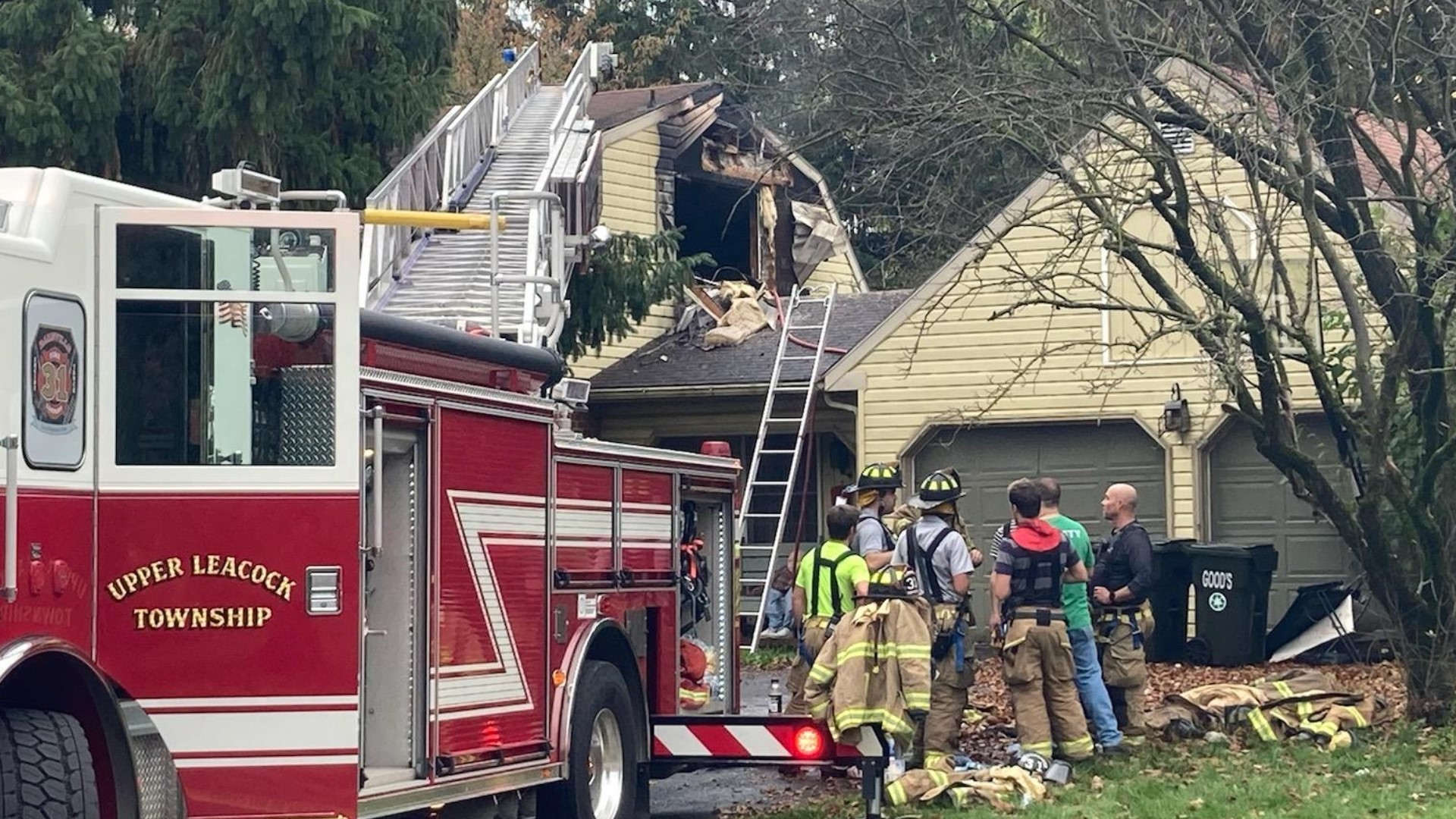 Lancaster County fire displaces two | fox43.com