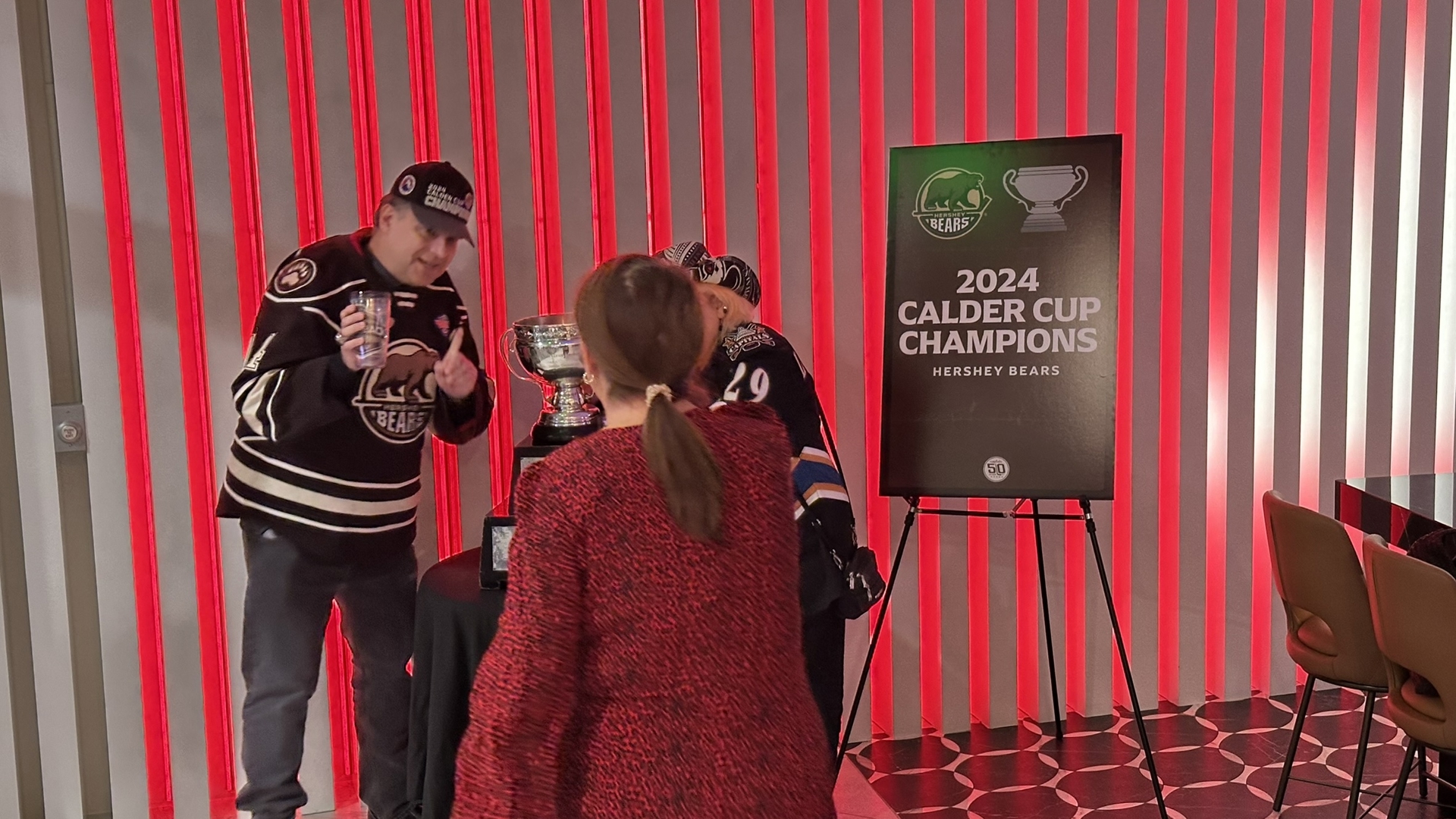 Hershey Bears celebrate Calder Cup victory in Washington, D.C. | fox43.com