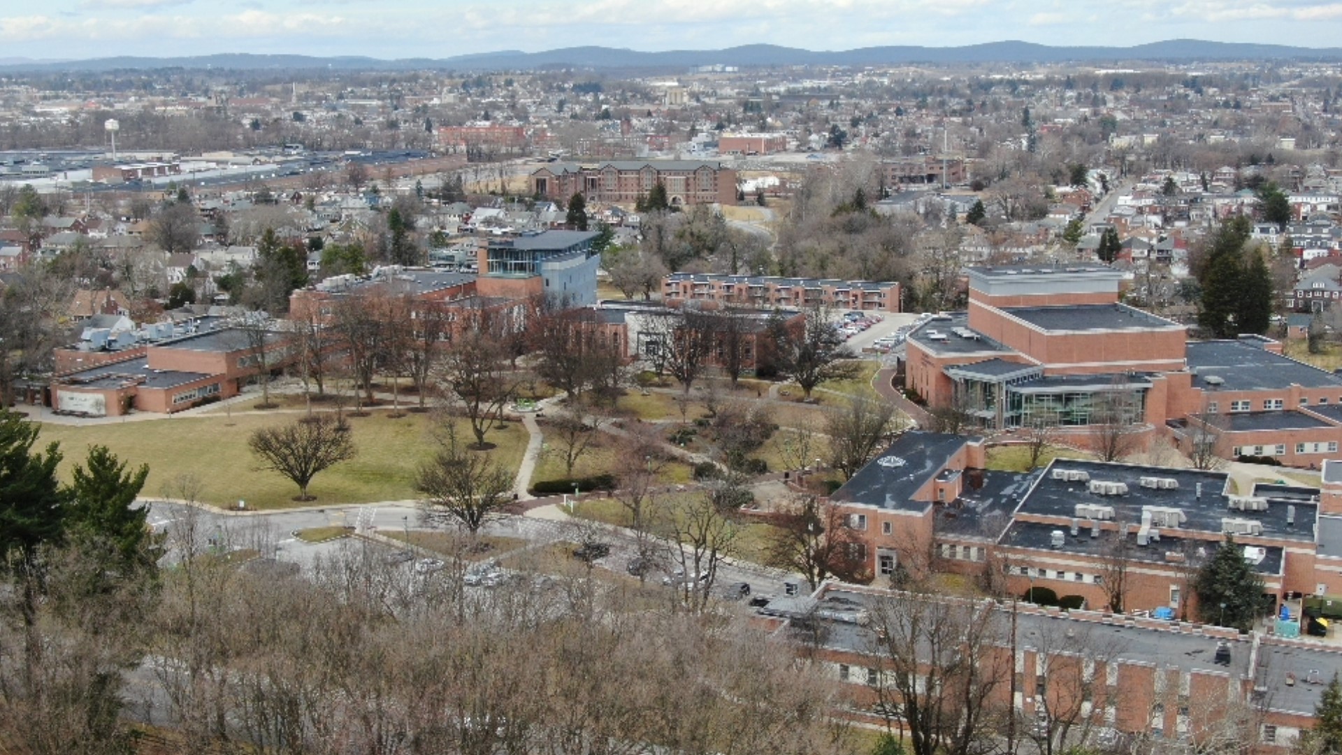York College announces launch of two new majors | fox43.com