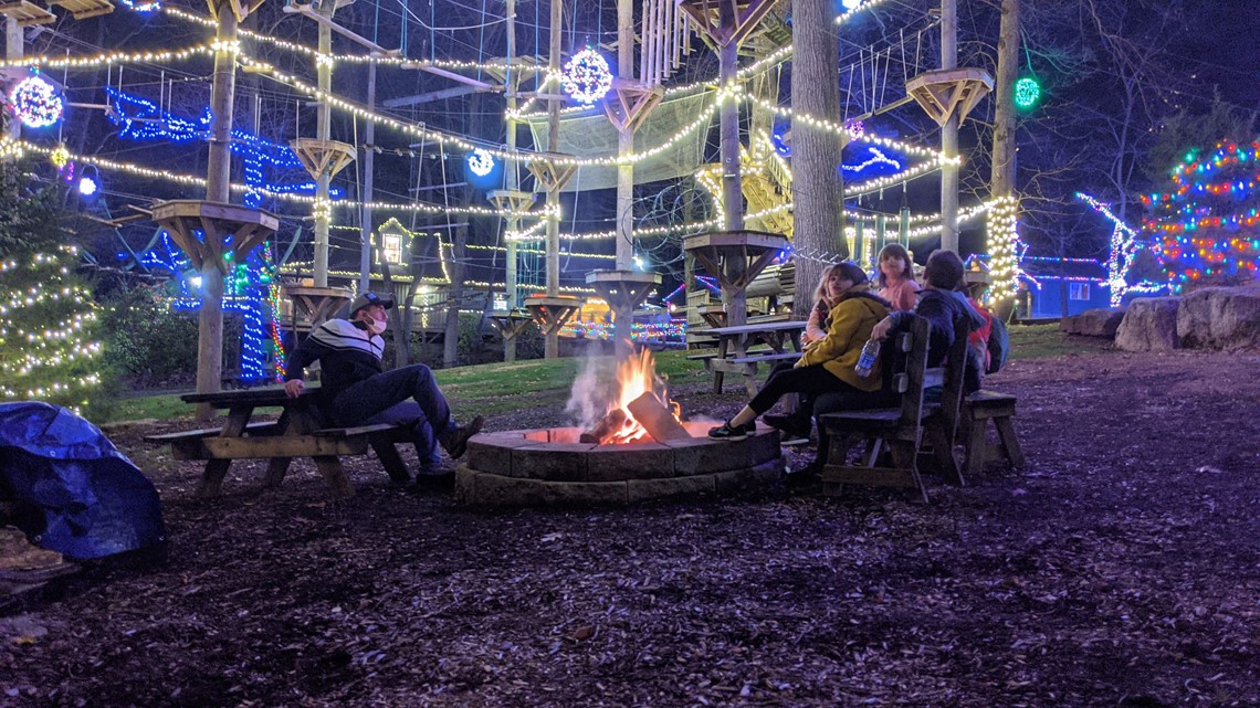 Christmas light show benefits Lancaster County nonprofits | fox43.com