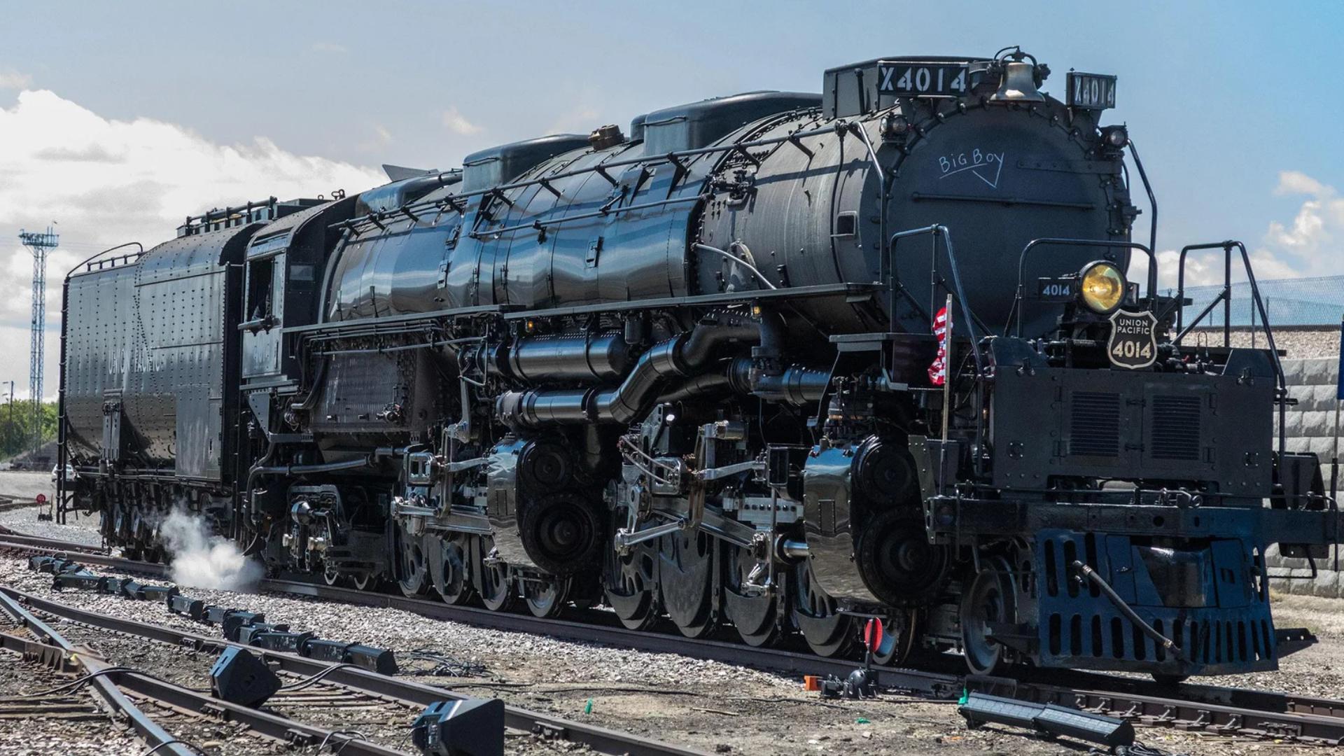 World's largest operating steam locomotive to stop in Lebanon and ...
