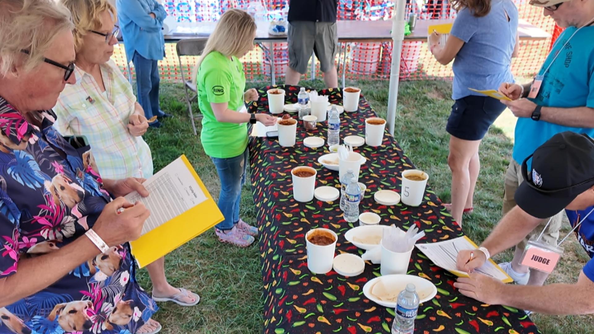 Hanover Chili Cookoff draws crowds, raises funds | fox43.com