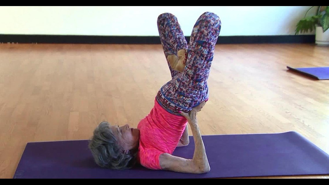 World’s oldest living yoga instructor still enjoys teaching at 98 ...