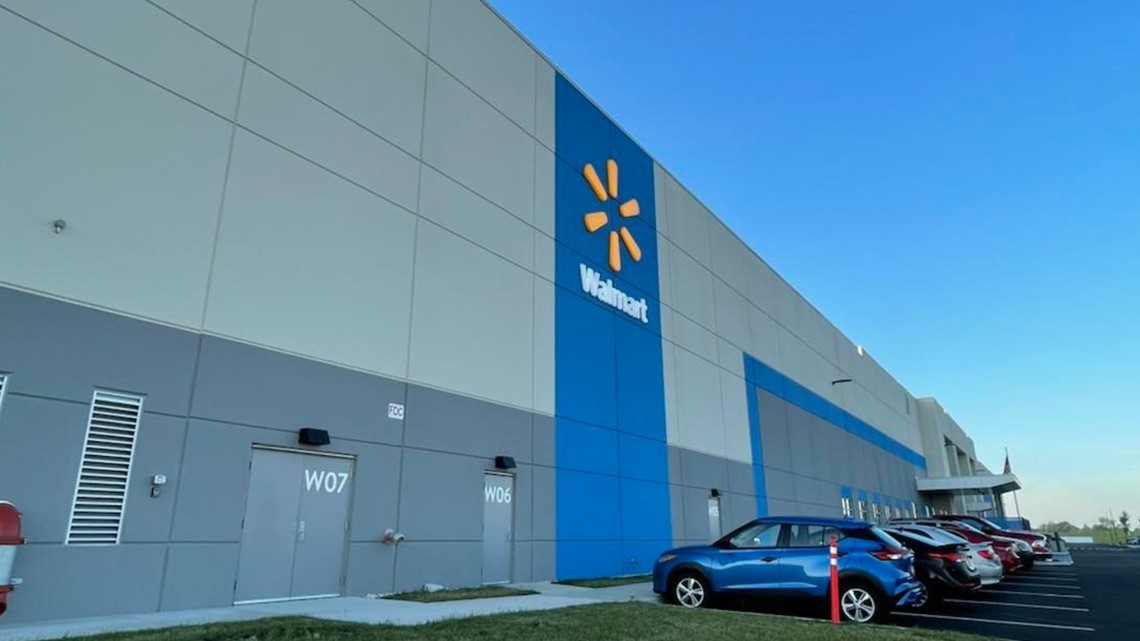Walmart officially opens new fulfillment center in Franklin Co. | fox43.com