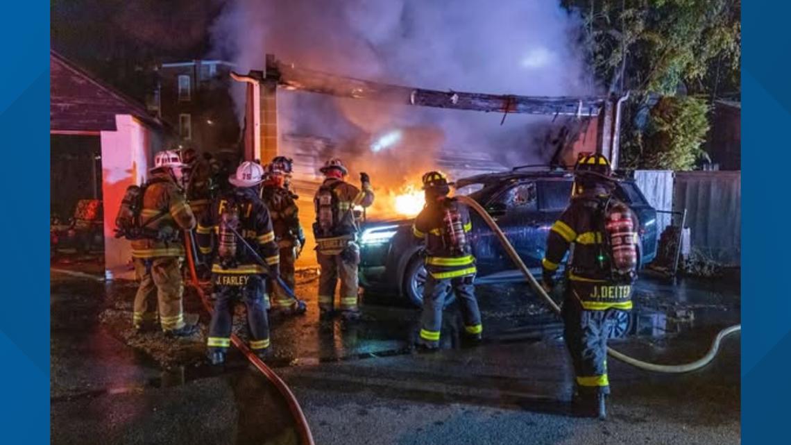 Crews respond to garage fire in Lancaster County | fox43.com