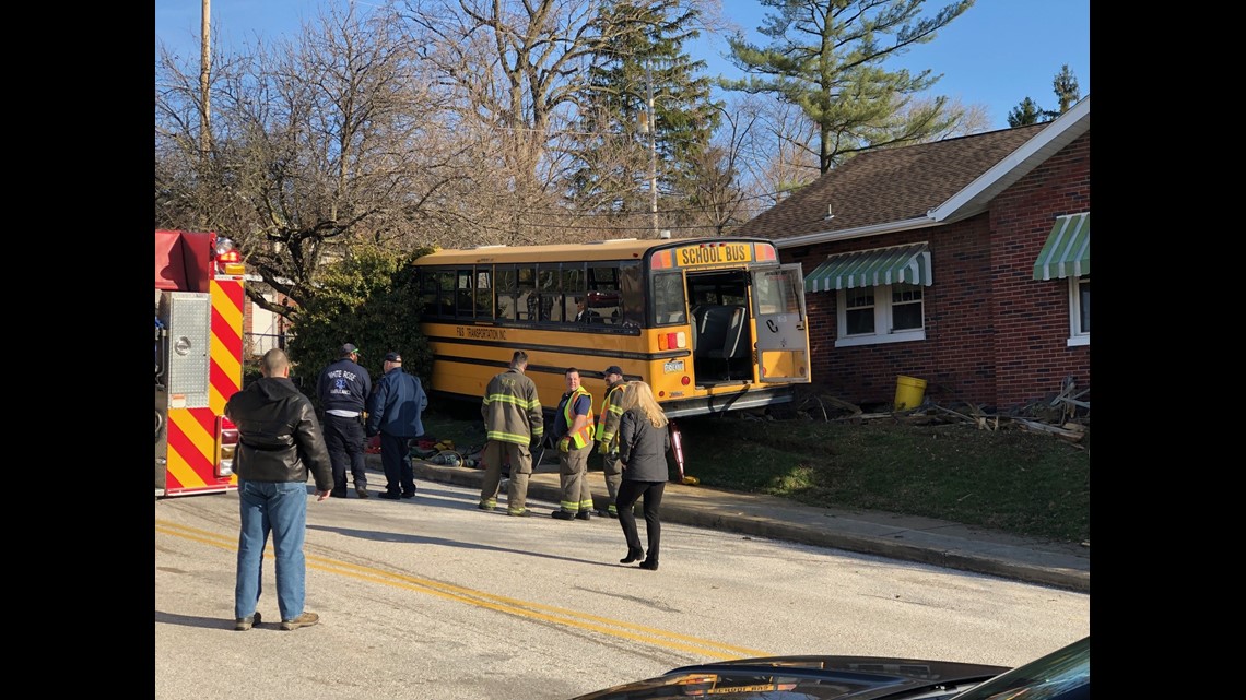 Seven injured after school bus crash in York City | fox43.com