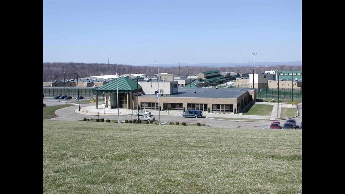 Corrections officer assaulted by inmate on Feb. 15 has died, DOC ...