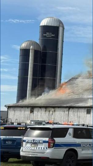 Barn fire erupts in Lancaster County | fox43.com