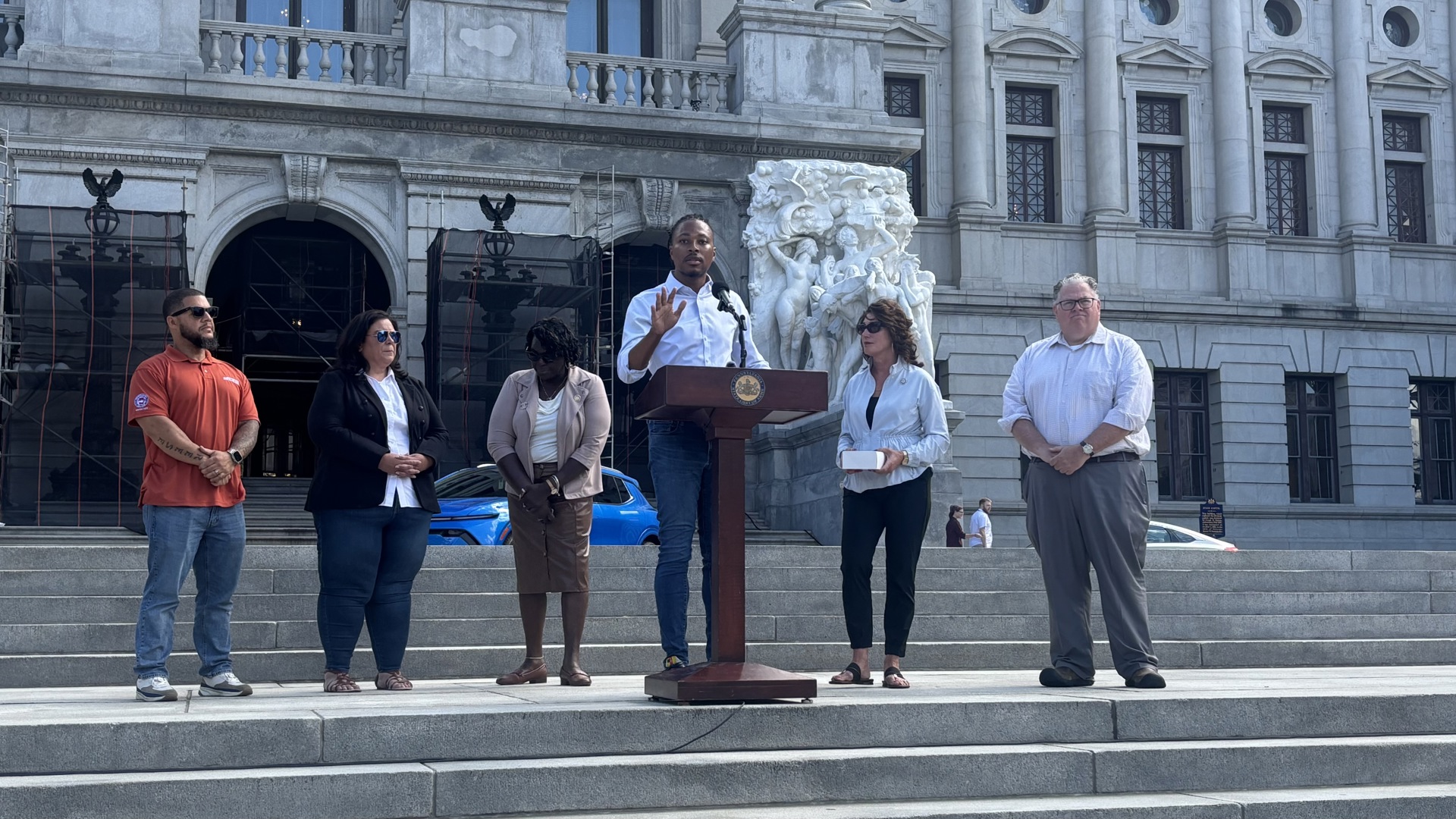 Rep. Kenyatta walks 105 miles for transit funding | fox43.com