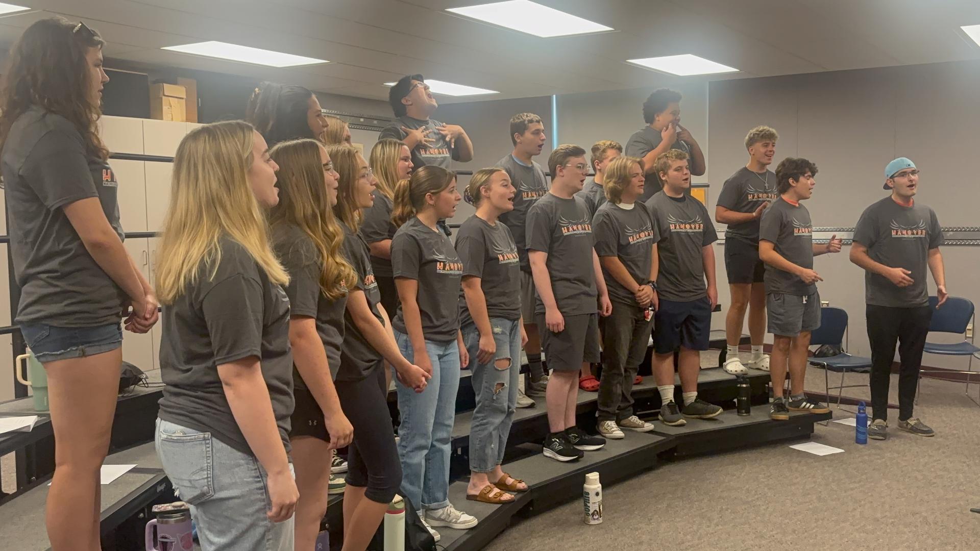 Hanover High choir to perform with Foreigner at York State Fair | fox43.com