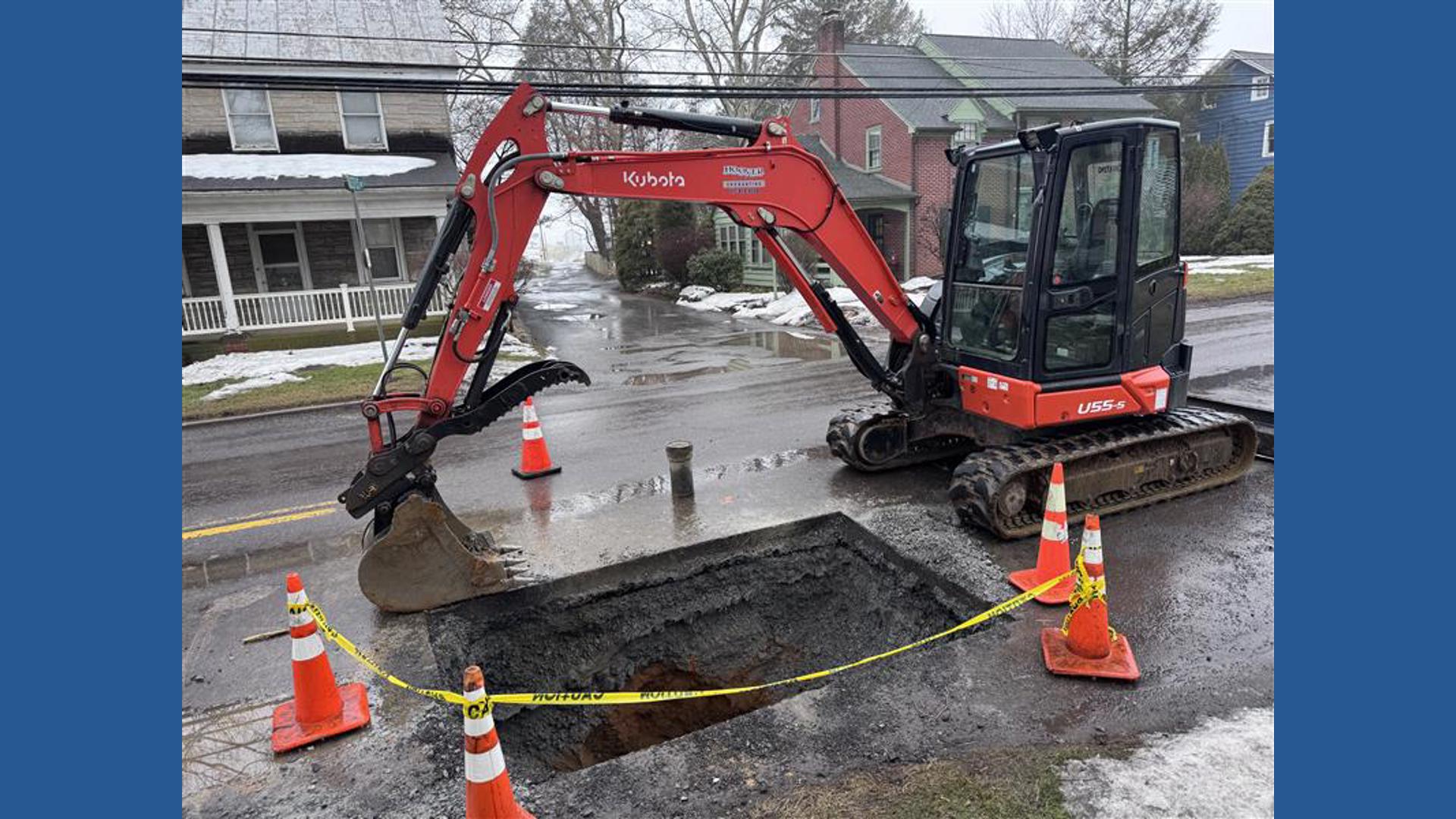 Another sinkhole opens on Route 772 in West Earl Township | fox43.com