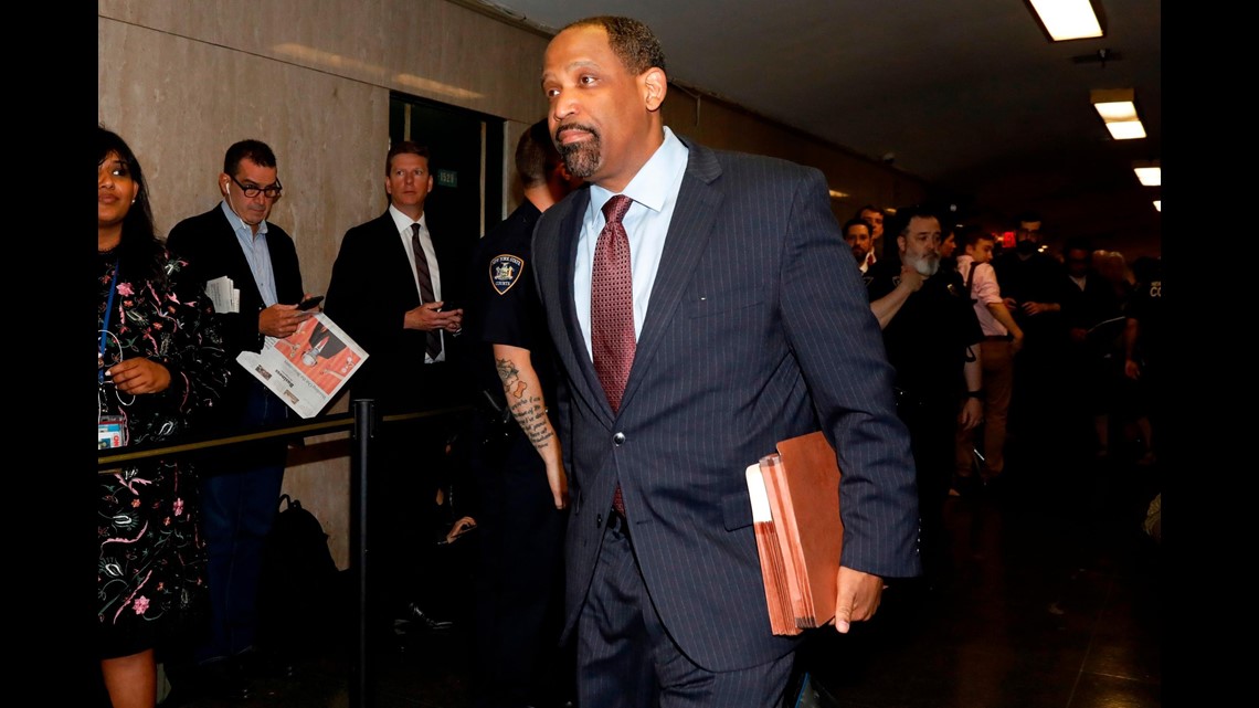 The Harvard law professor representing Harvey Weinstein is being ...