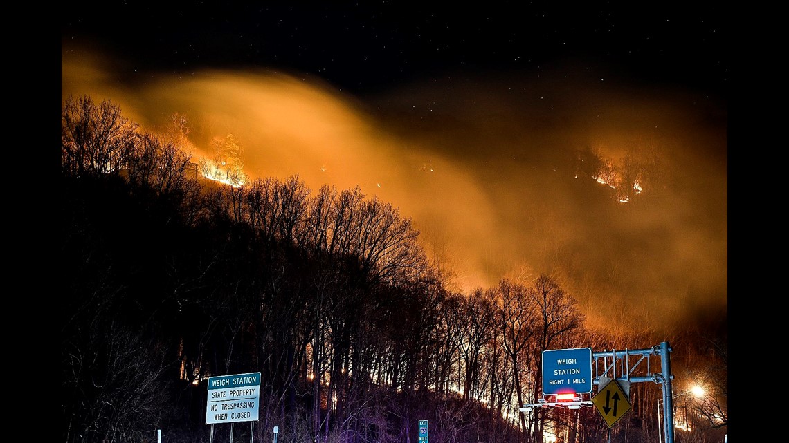 Crews battle fire in Delaware Water Gap recreation area on PA Border ...