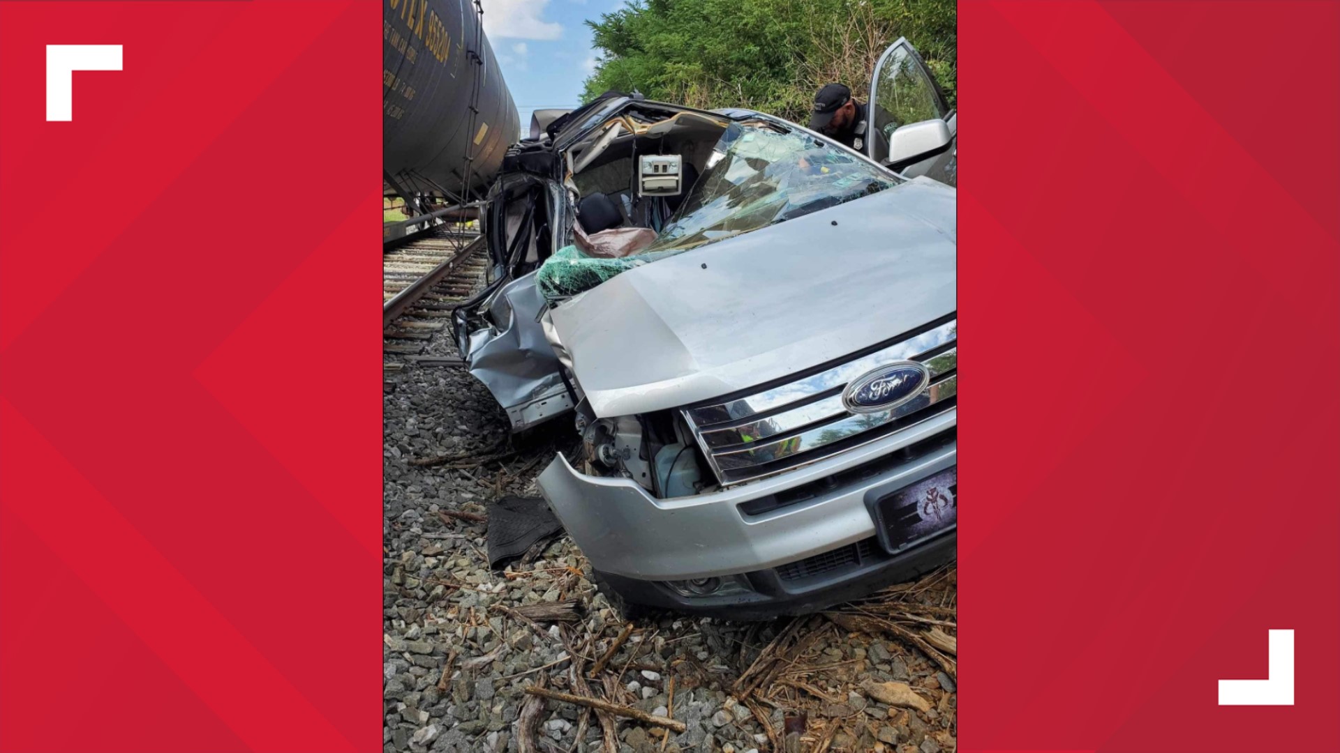 Crash under investigation after train strikes car | fox43.com