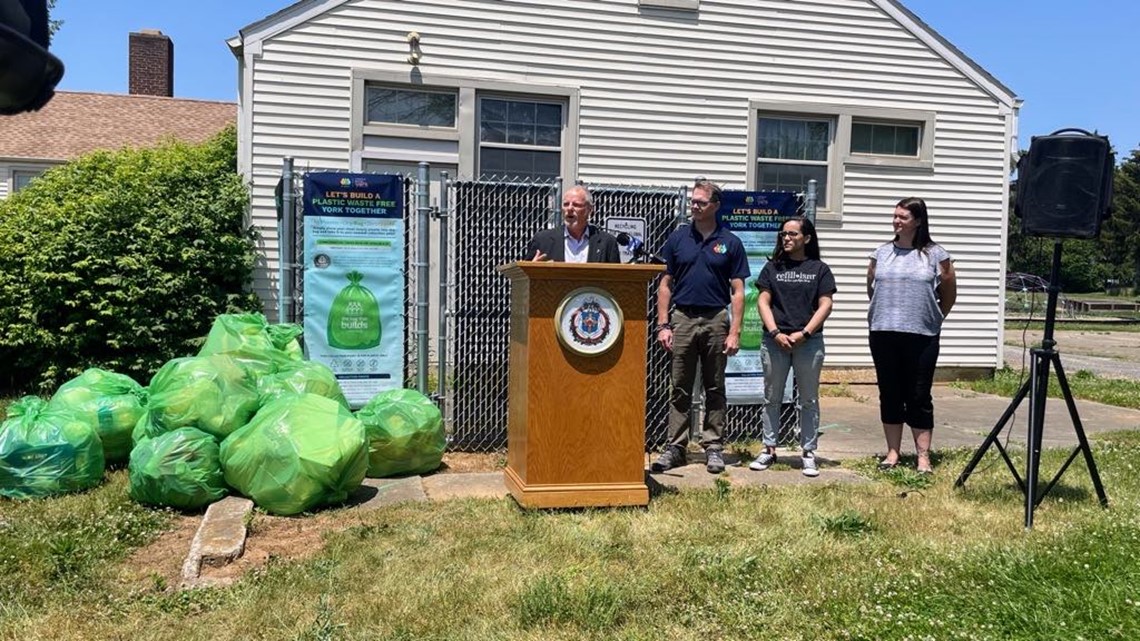 York City sets goal to be first U.S. city with zero plastic waste ...