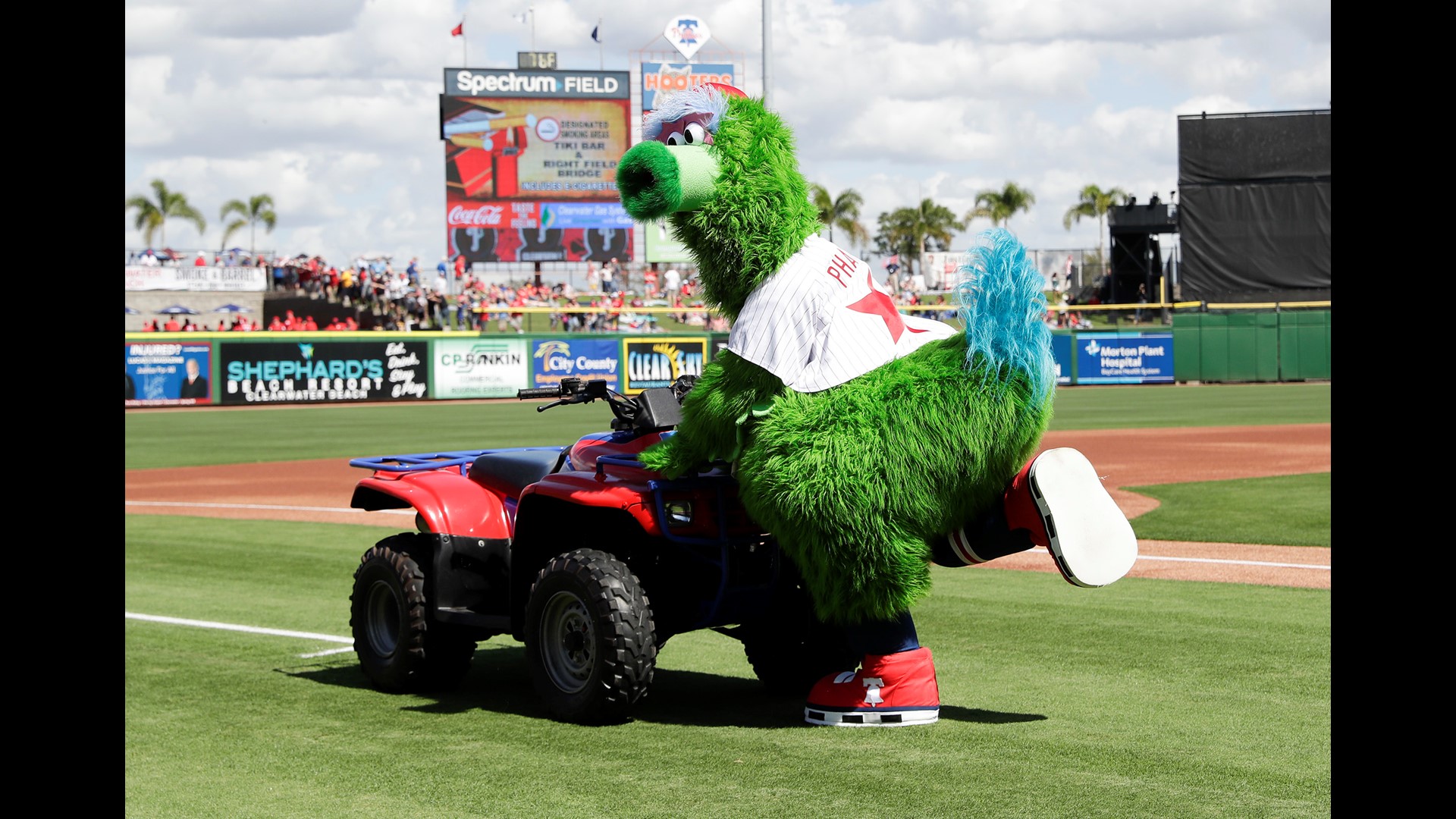 Phanatic mascot gets new look, as Phillies, creators tangle and many ...