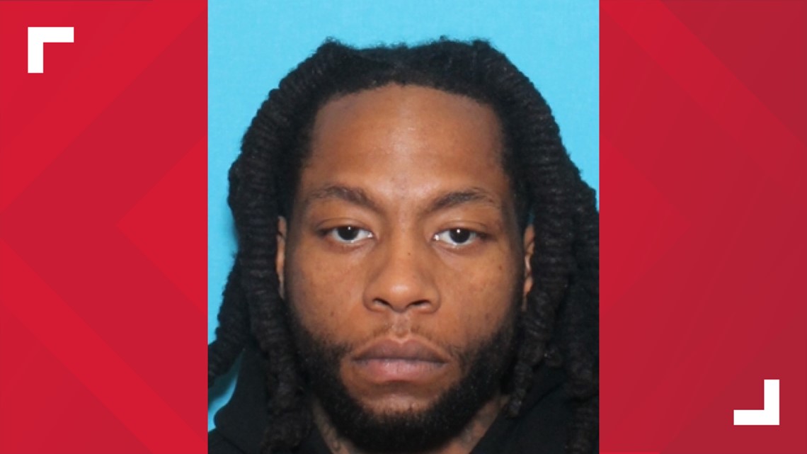Harrisburg man wanted for stabbing of woman, assault of child | fox43.com