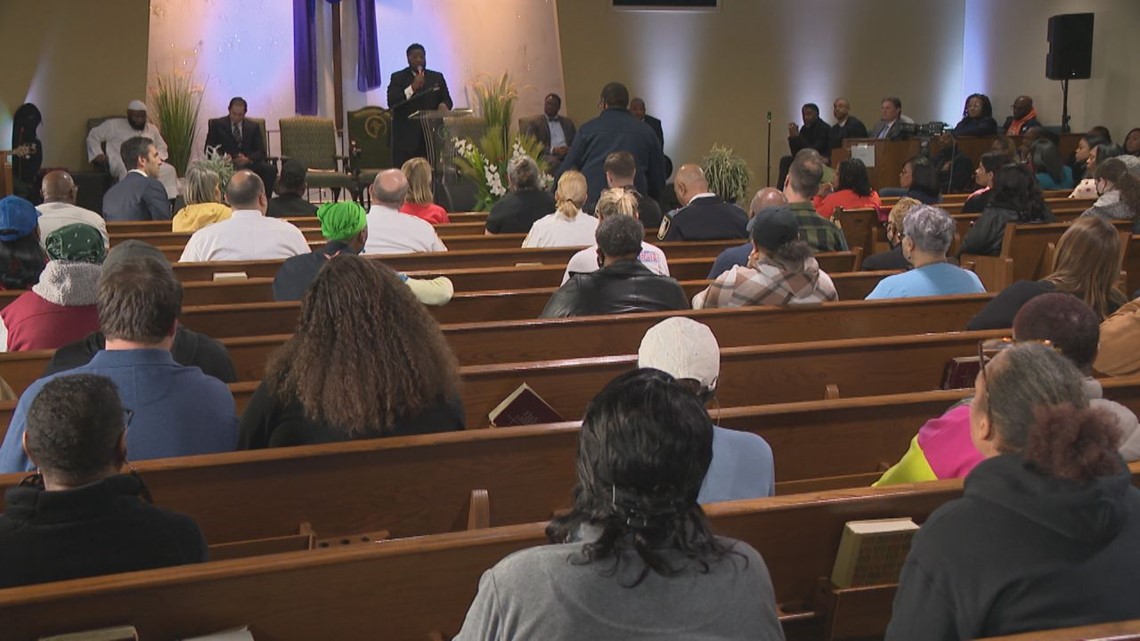 Prayers and promises for unified response in Baltimore | fox43.com