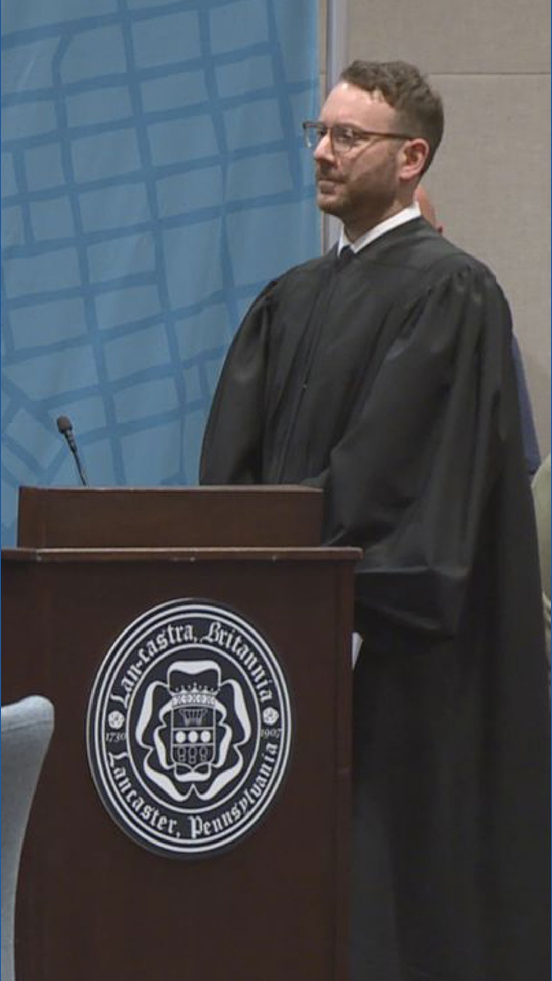 New mayors sworn into office in Lancaster and York | fox43.com