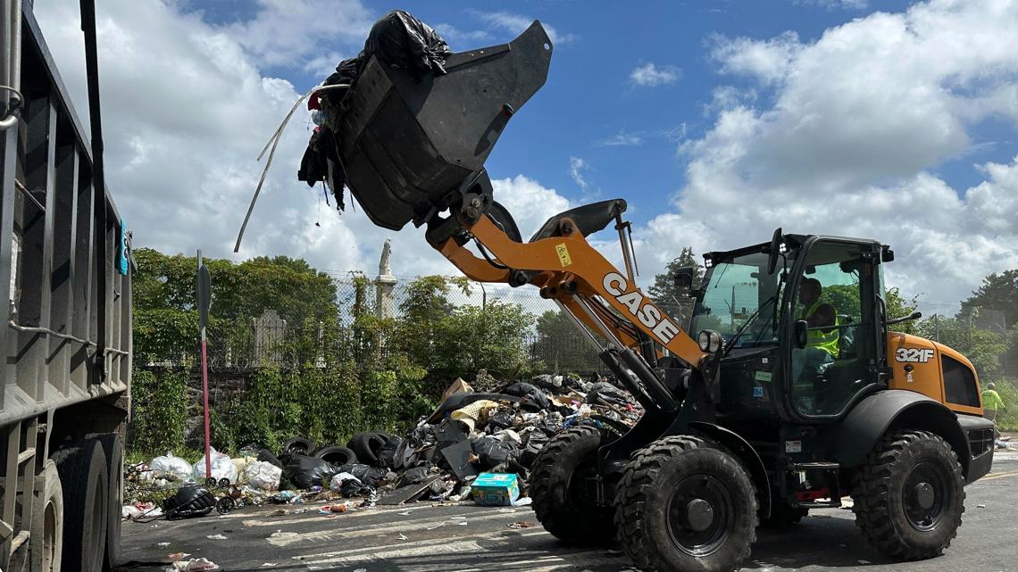 Philadelphia city workers strike ends with new deal | wnep.com