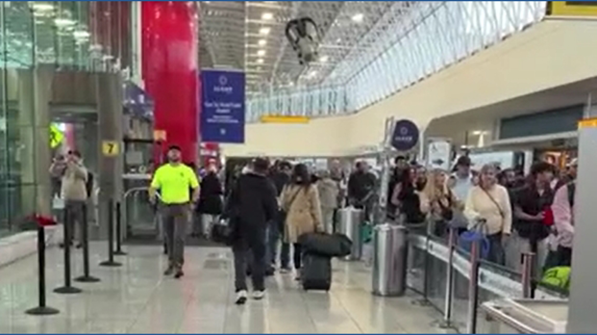 TSA wait times at BWI | fox43.com