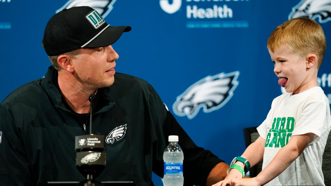Eagles honor Nick Foles, who led the team to its only Super Bowl win ...