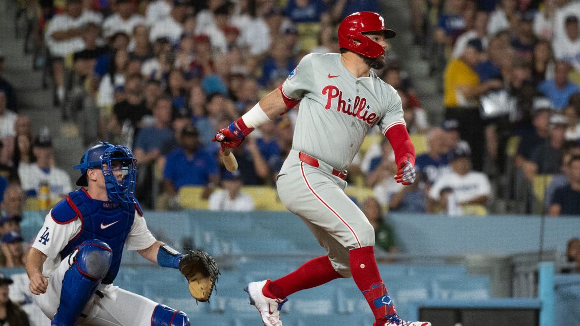 Sosa and Schwarber homer back-to-back after earthquake felt in Phillies ...