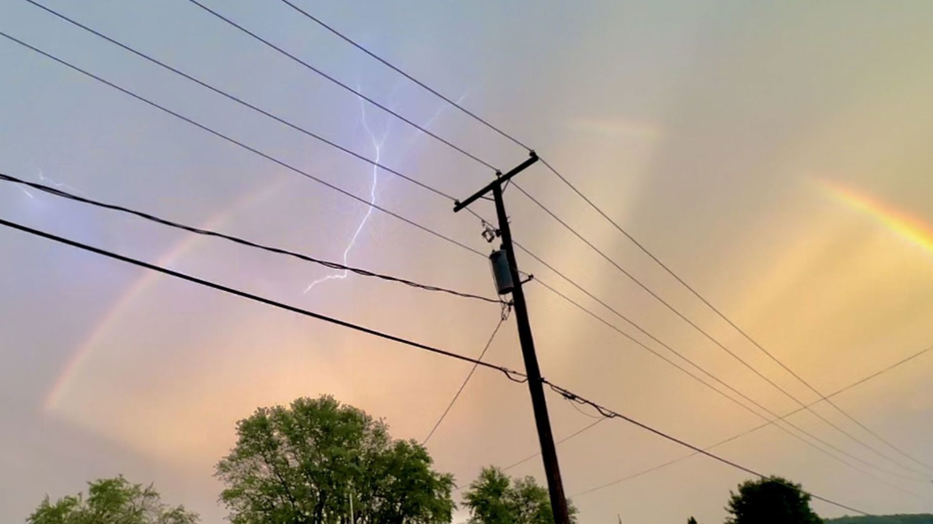 September storms bring plenty of 'striking' lightning photos | fox43.com